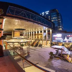 Host Your Next Event at DLF CyberHub - Perfect Event Venue